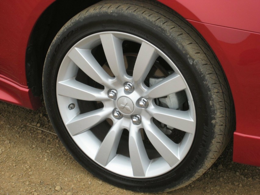 Mitsubishi Lancer GT stock rim, Car Accessories on Carousell