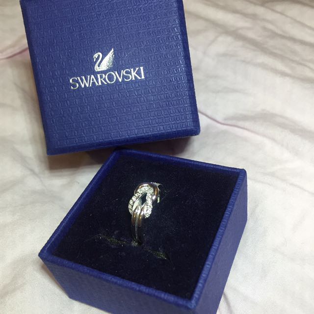 Swarovski ring, Women's Fashion, Jewelry & Organisers, Necklaces on ...