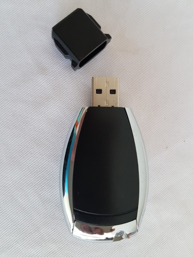 USB Limited Edition 16 GB Mercedes Benz, Computers & Tech, Parts ...
