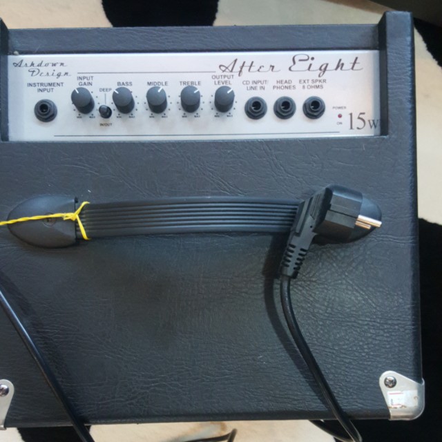 Ashdown After Eight 15W bass combo amp, Hobbies & Toys, Music & Media ...