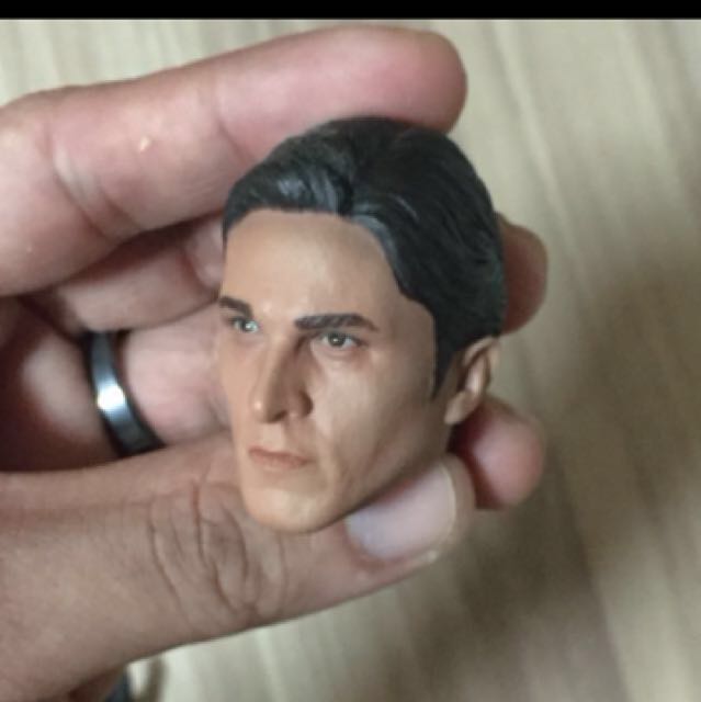 Hot toys 1/6 Scale mms67 Batman begins bruce Wayne head sculpt, Hobbies ...
