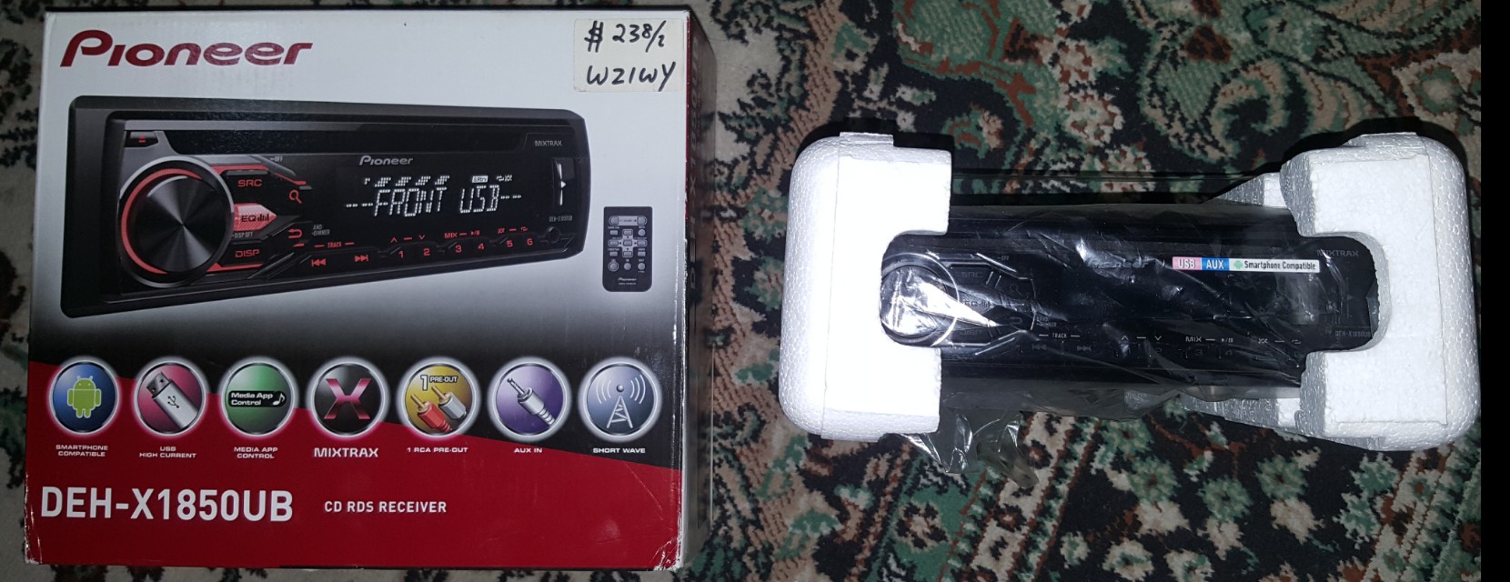 Pioneer Car CD Player With Radio And USB Port, Car Accessories on Carousell