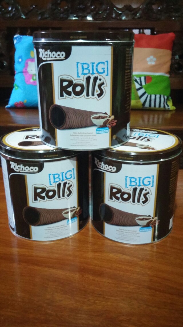 Richocco Big Rolls, Food & Drinks, Packaged & Instant Food on Carousell
