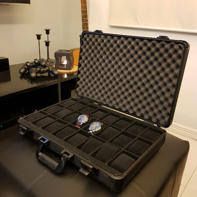 Watch Case 24 Watches Collectors Briefcase Aluminum Black Tech Swiss ...