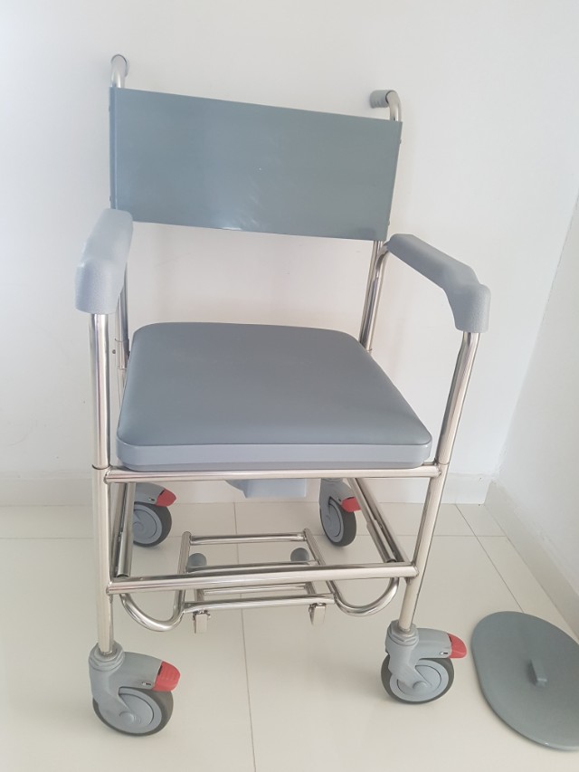 Commode chair, Furniture & Home Living, Furniture, Chairs on Carousell