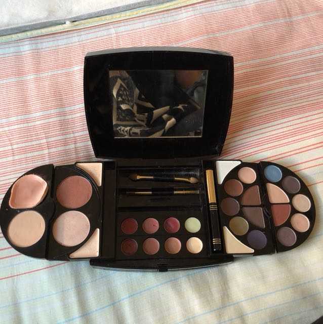 Color Revolution Makeup | Saubhaya Makeup