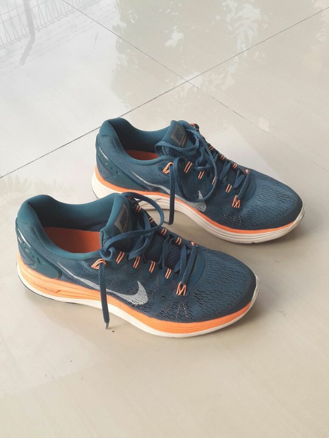 Nike original second, Fesyen Pria, Sepatu di Carousell