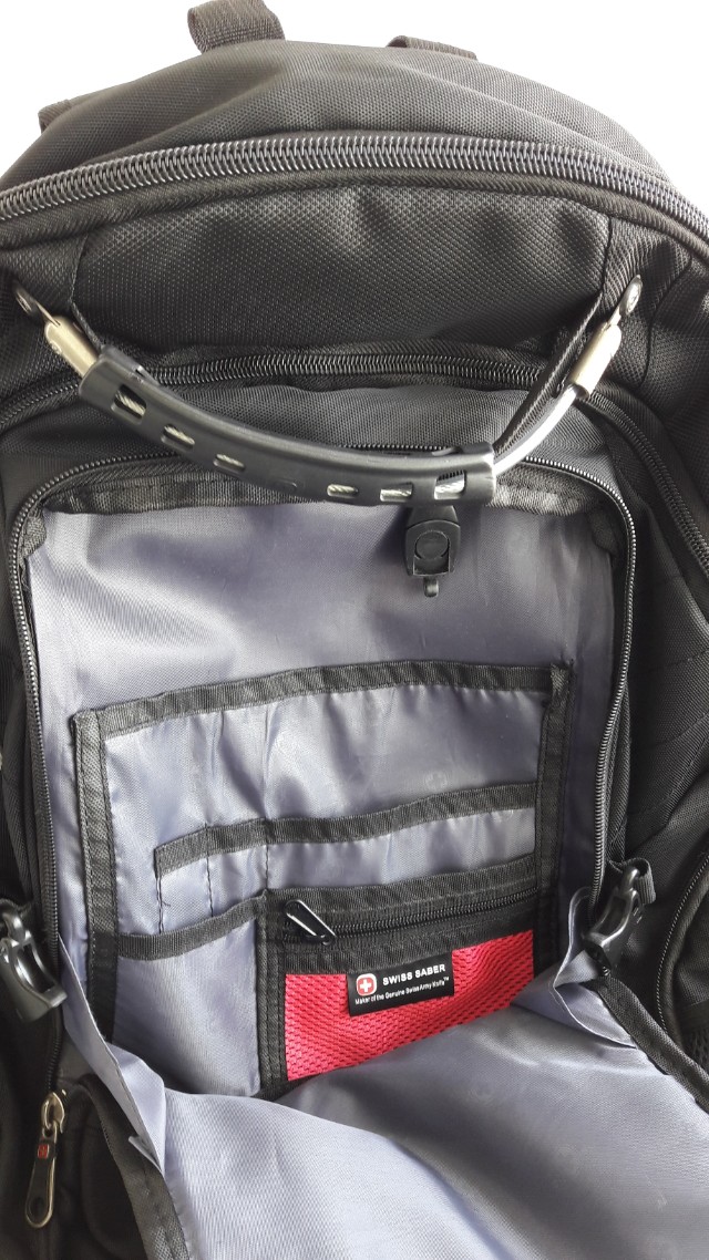 SwissGear backpack, Men's Fashion, Bags, Backpacks on Carousell