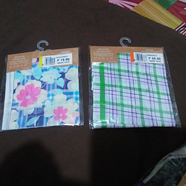 BENCH HANDKERCHIEF, Women's Fashion, Watches & Accessories, Hair ...