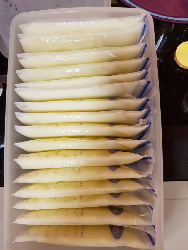 Frozen breastmilk, Babies & Kids, Nursing & Feeding, Breastfeeding ...