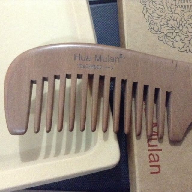 Hua Mulan Peachwood comb (brand new), Beauty & Personal Care, Men's ...