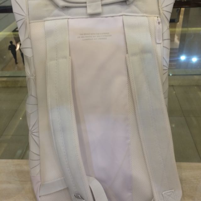 Adidas x issey miyake backpack, Olshop Fashion, Olshop Wanita di Carousell