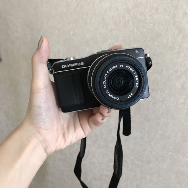 Olympus Pen Mini E-PM 2, Fotografi di Carousell