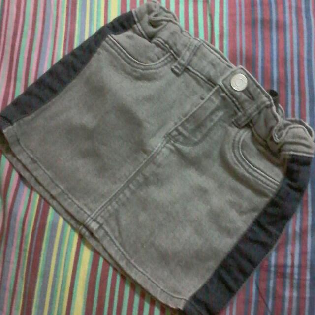 Skirt Gap Girl ( 2y ), Babies & Kids, Babies & Kids Fashion on Carousell