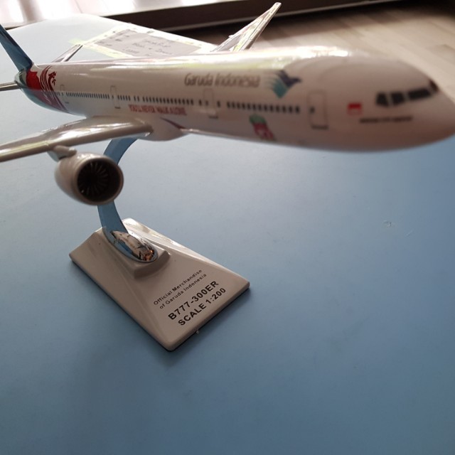 Exclusive Liverpool FC Boeing 777-300 Model, Hobbies & Toys, Toys ...