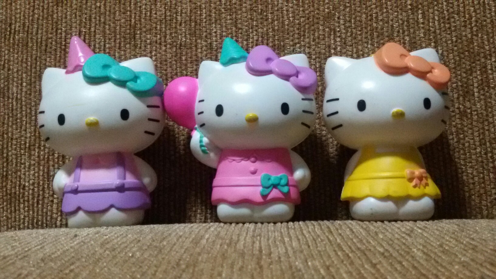 HELLO KITTY, Hobbies & Toys, Toys & Games on Carousell