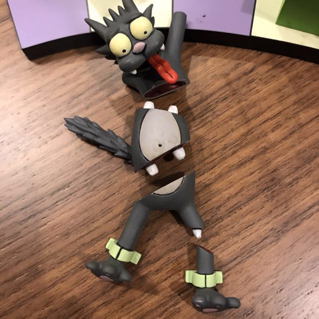 McFarlane Simpsons Figures Itchy & Scratchy Spay Anything, Hobbies ...