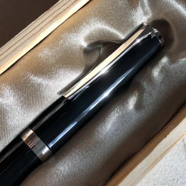 Pilot Metal Falcon, Hobbies & Toys, Stationery & Craft, Other ...