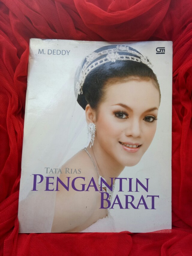 Tata rias pengantin barat, Buku & Alat Tulis, Buku di Carousell