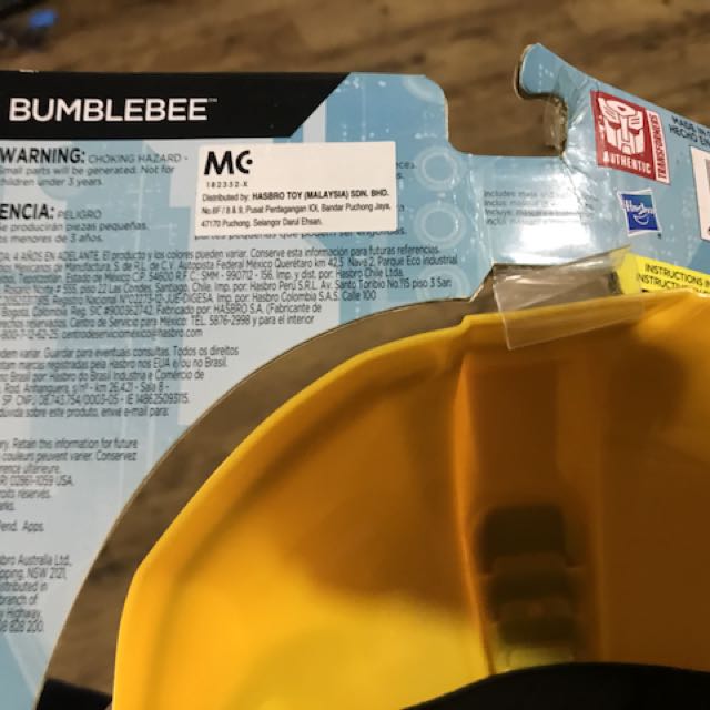 Topeng Transformers bumblebee, Hobbies & Toys, Toys & Games on Carousell