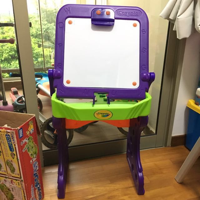 Crayola Easel Board with Stool, Babies & Kids, Baby Nursery & Kids ...