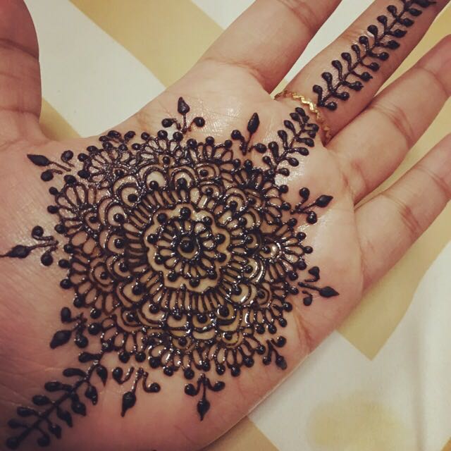 Henna drawing, Hobbies & Toys, Stationery & Craft, Art & Prints on ...