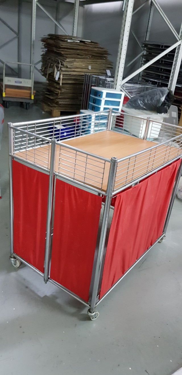 Retail wagon, Everything Else on Carousell