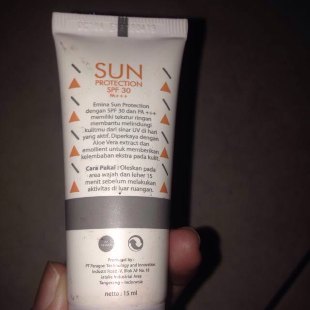 Sun Protection Spf 30 Emina Sunscreen Sunblock Untuk Wajah Travel