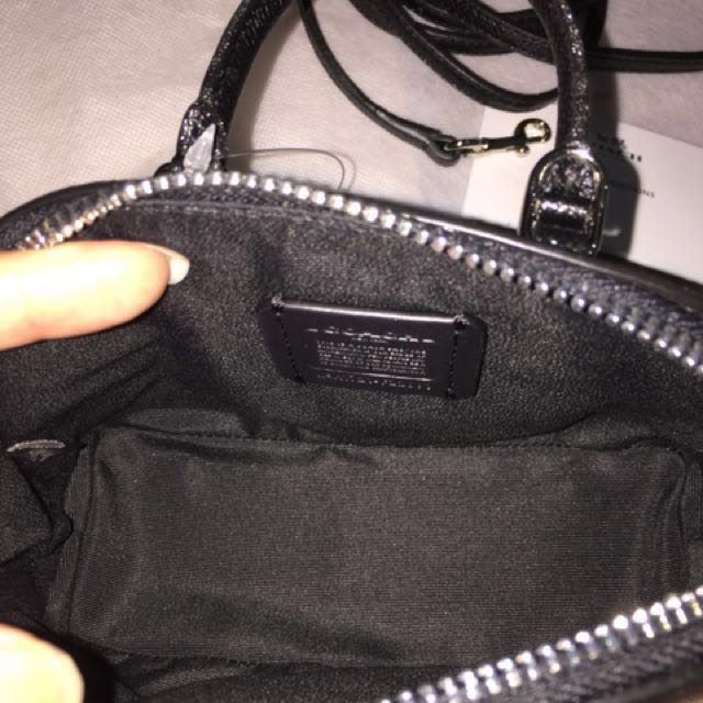 Coach Mini bag, Women's Fashion, Bags & Wallets, Tote Bags on Carousell