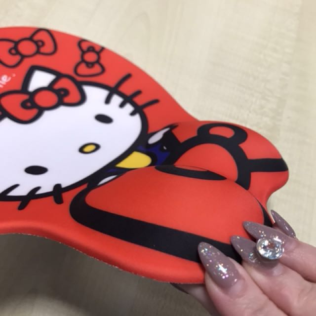 Hello kitty mouse pad with build in wrist rest., Computers & Tech ...