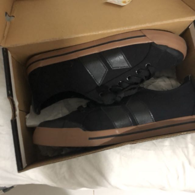 Macbeth, Men's Fashion, Footwear, Dress Shoes on Carousell