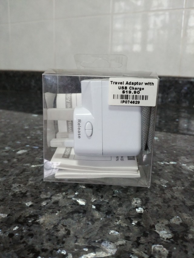 Universal Travel Adaptor (3A 250V~), Computers & Tech, Parts ...