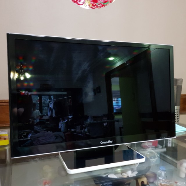 27" 1440p monitor (CROSSOVER), Computers & Tech, Desktops on Carousell