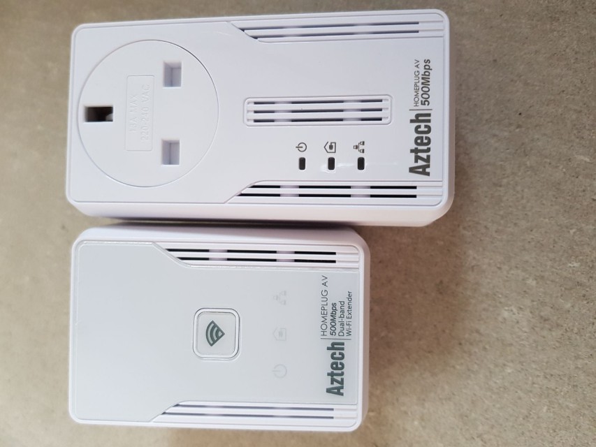 Aztech 500mbps Homeplug AV powerline Wi-Fi kit HL117EP/HL117EW ...