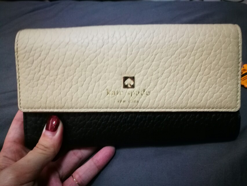 BN Kate Spade Sandra wallet, Luxury, Bags & Wallets on Carousell