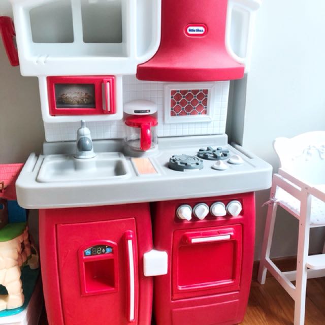 Little tikes cook and grown kitchen set, Hobbies & Toys, Toys & Games ...