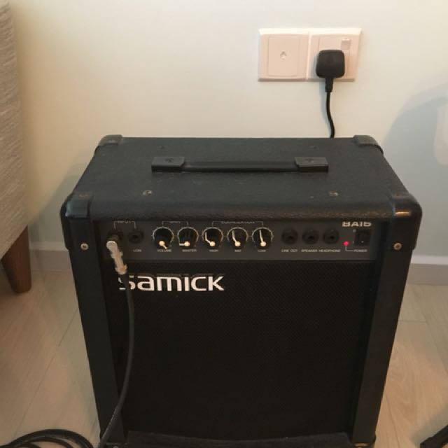 Samick bass guitar n amplifier, Hobbies & Toys, Music & Media, Musical ...