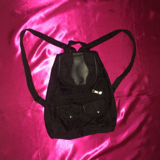 SM GRAB Black Backpack, Women's Fashion, Bags & Wallets, Backpacks on ...