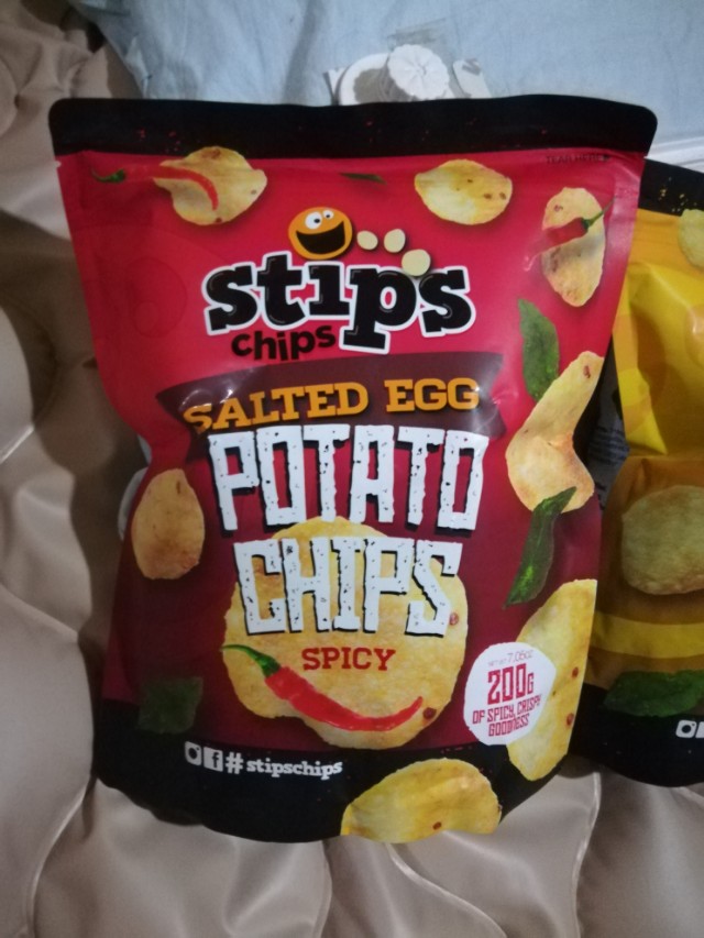 Stip's Chips Salted Egg Potato Chips 200g, Spicy and Original Flavor ...