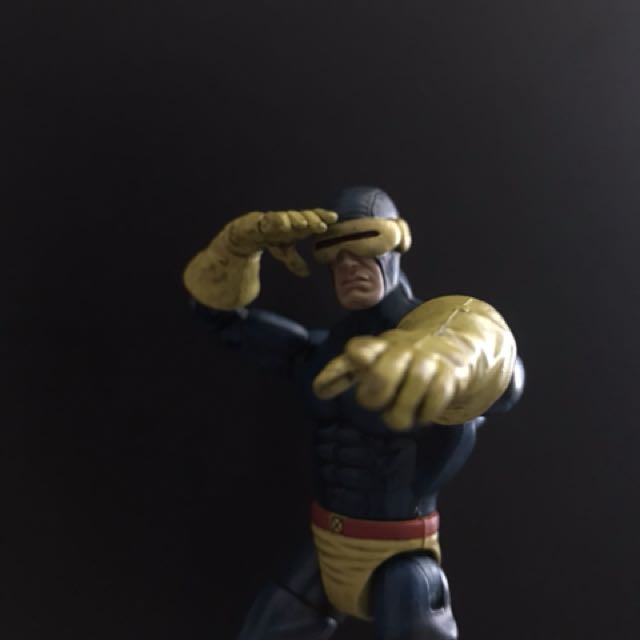 Toybiz Marvel Legends Cyclops Sentinal BAF, Hobbies & Toys, Toys ...