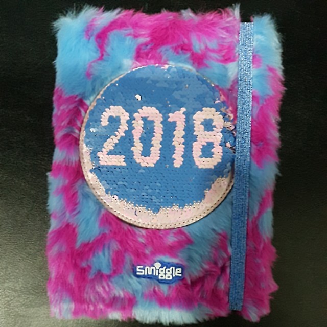 Smiggle 2018 diary planner, Books & Stationery, Stationery on Carousell