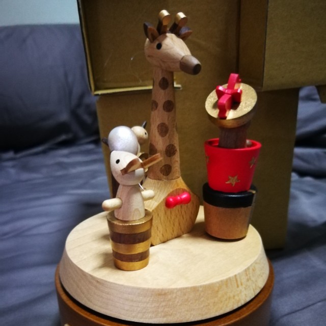 Wooderful life music box, Hobbies & Toys, Music & Media, Music Scores ...