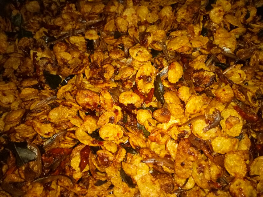 Crispy flakes, Food & Drinks, Packaged & Instant Food on Carousell