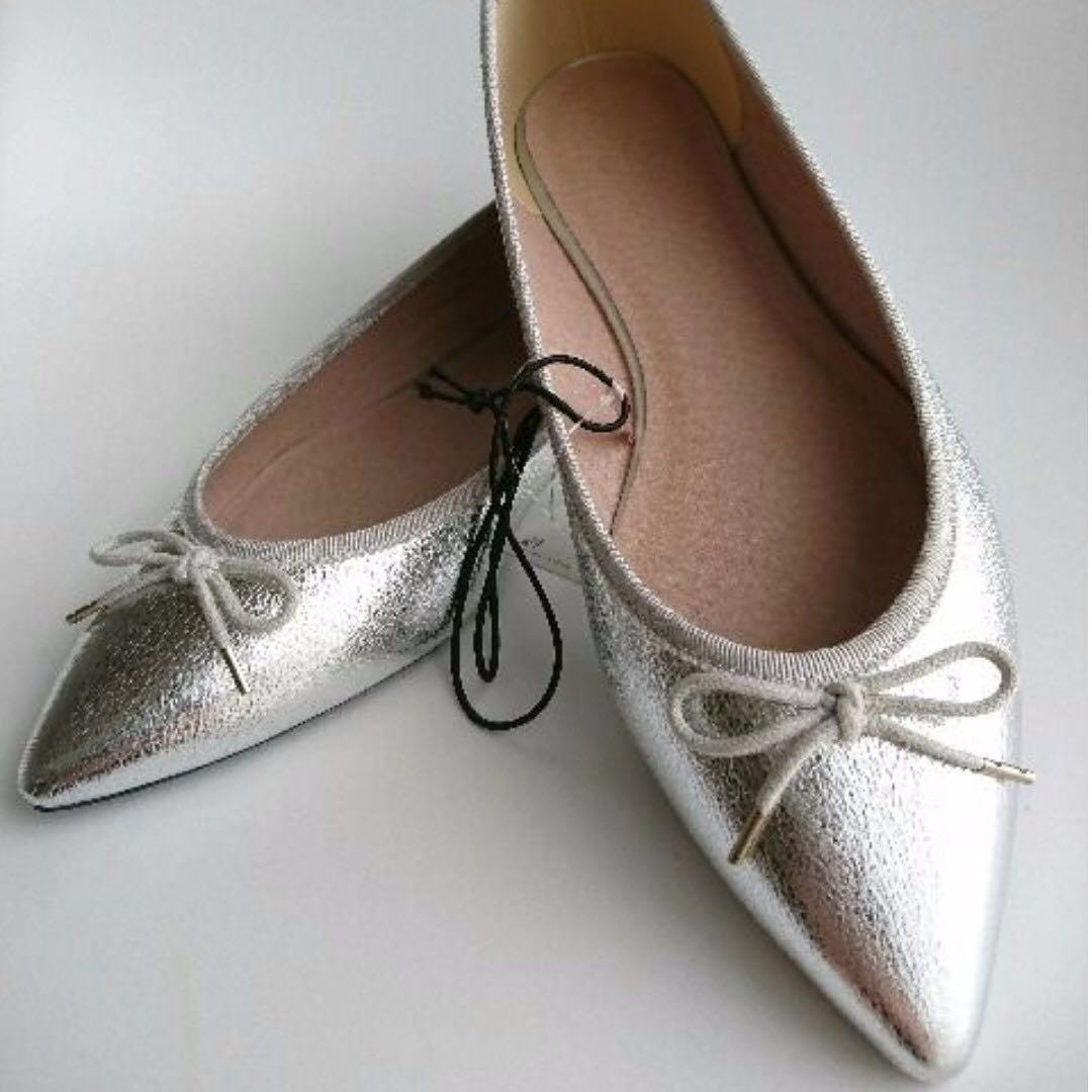 GU Pointed Ballet Shoes (Silver), Women's Fashion, Footwear, Flats on ...