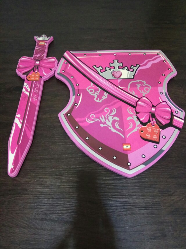 Lego Shield & Sword for girls, Hobbies & Toys, Toys & Games on Carousell