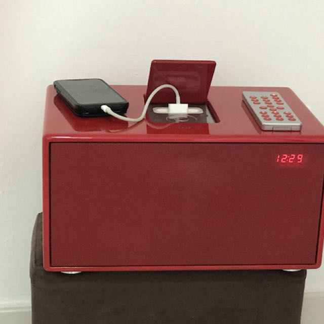 Geneva Sound System Model M (with remote control), Music & Media, Music ...