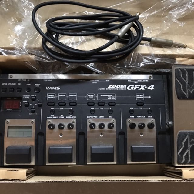 Zoom GFX-4, Hobbies & Toys, Music & Media, Musical Instruments on Carousell
