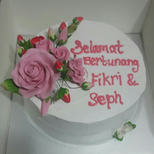 Halal Cake, Food & Drinks, Homemade Bakes on Carousell