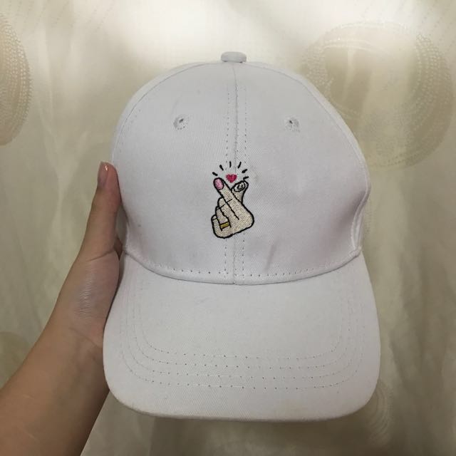 Heart Sign Cap In White, Women's Fashion, Watches & Accessories, Other ...