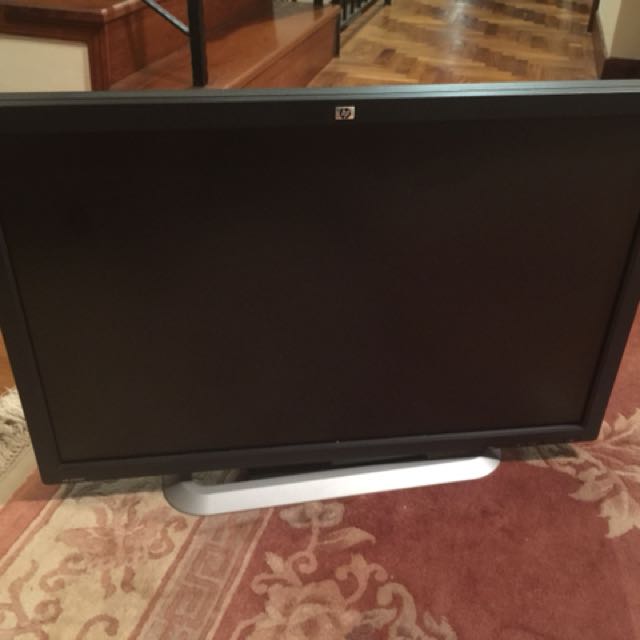 30 inch monitor HP LP3065, Computers & Tech, Desktops on Carousell